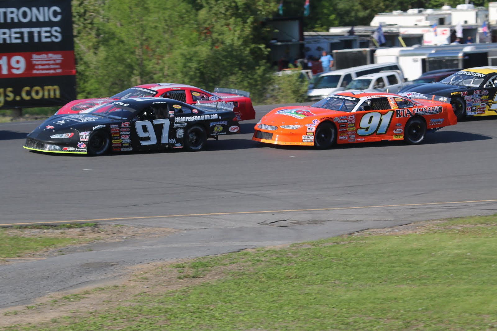 Oval Racing Stock car style in Québec, Ontario and New England States ...