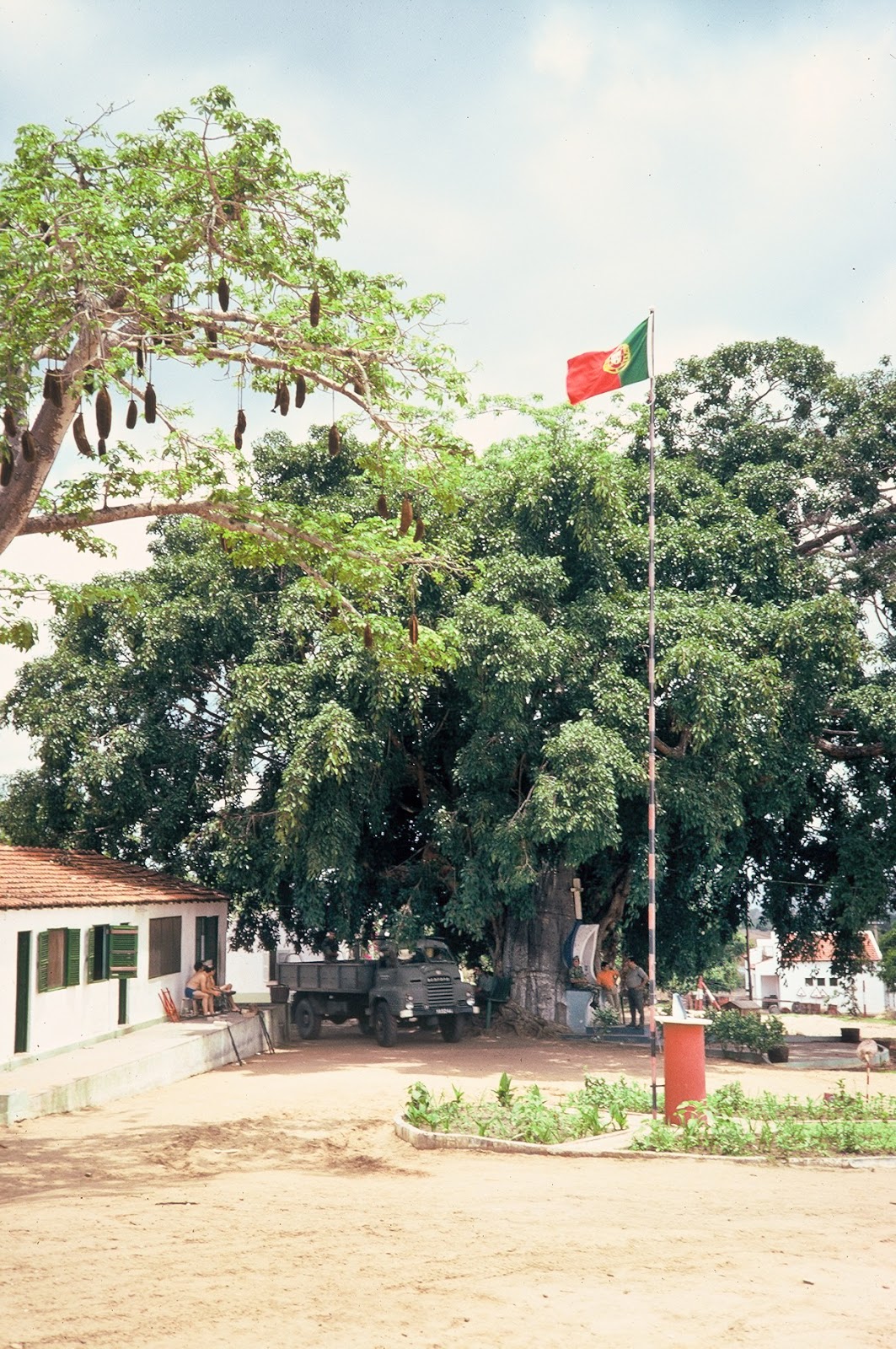 MAVINGA - ANGOLA 2ª. Compª. Bat. Caç. 5012: Calomboloca