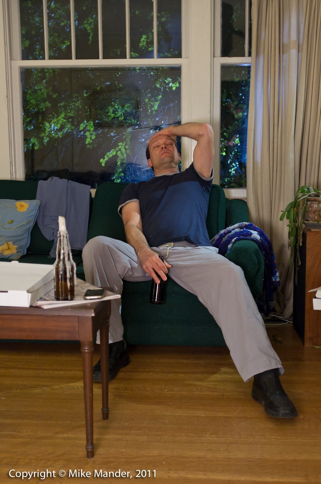 Mike Mander's Photo & Imaging Blog: X100: Low-light focus and a film set...