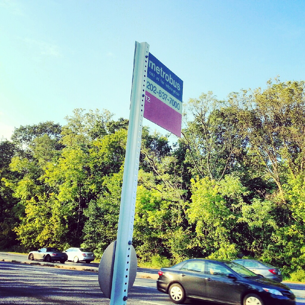Robert Dyer @ Bethesda Row: FIRST NEW METROBUS SIGNS INSTALLED IN ...