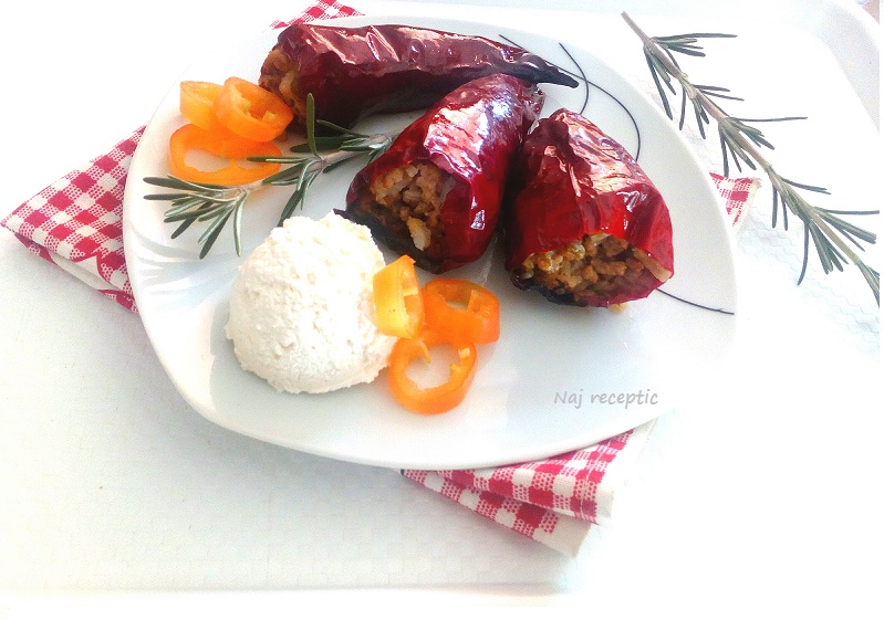 Naj receptic: Punjene suve paprike - pirotske punjene suspe