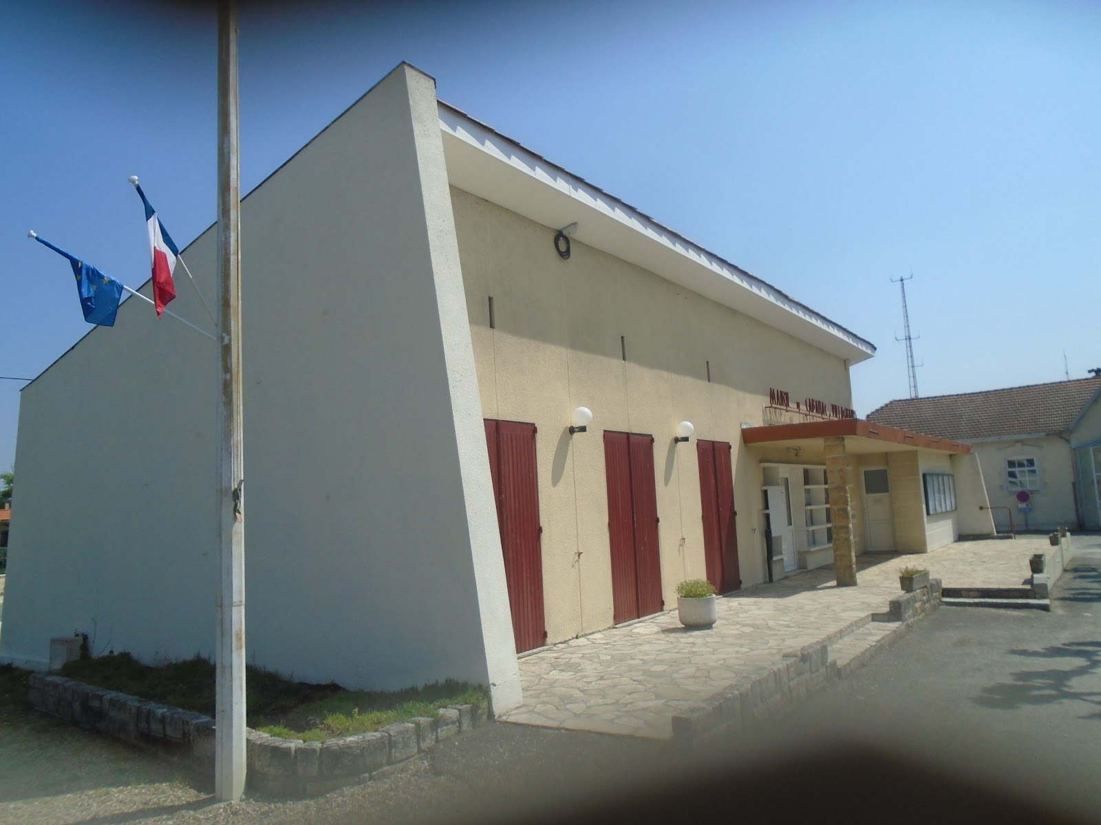 Architecture Moderniste et Art Deco en France: Mairie de Cabanac et ...