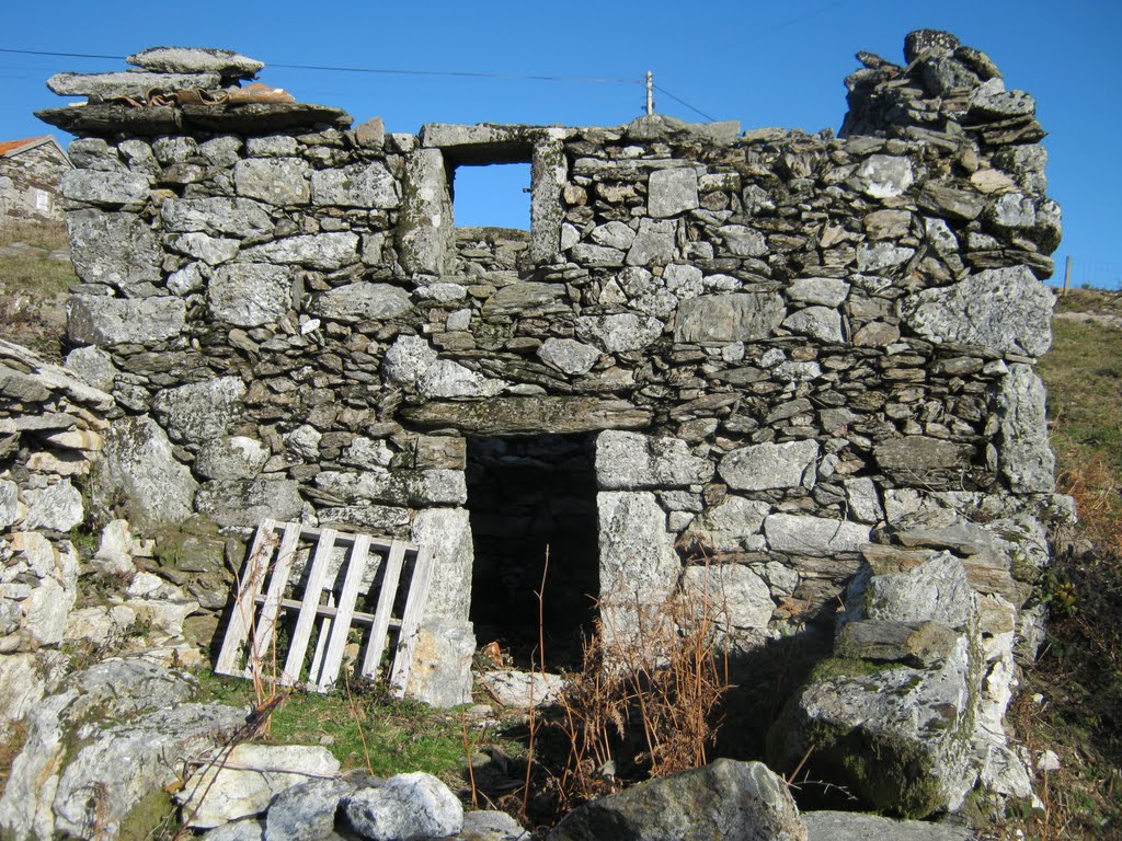 Portugal - Conheça o Mais Belo País da Europa : Val de Poldros a aldeia ...
