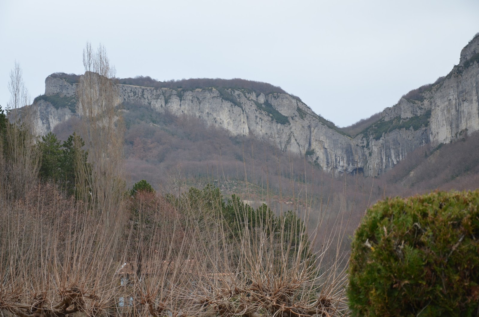 DROMESCAPE - Randonnées en Drôme et Escapades photographiques: Eyzahut ...