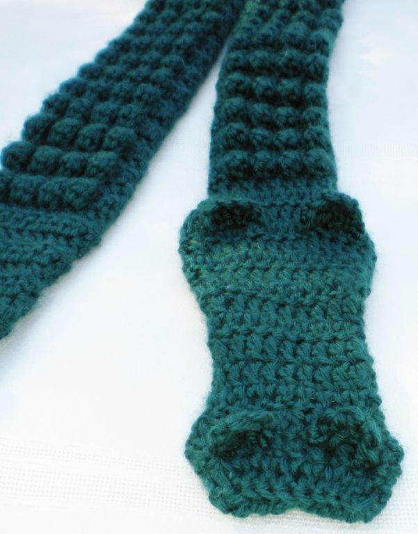 I love to crochet & more!: Crochet Alligator Scarf