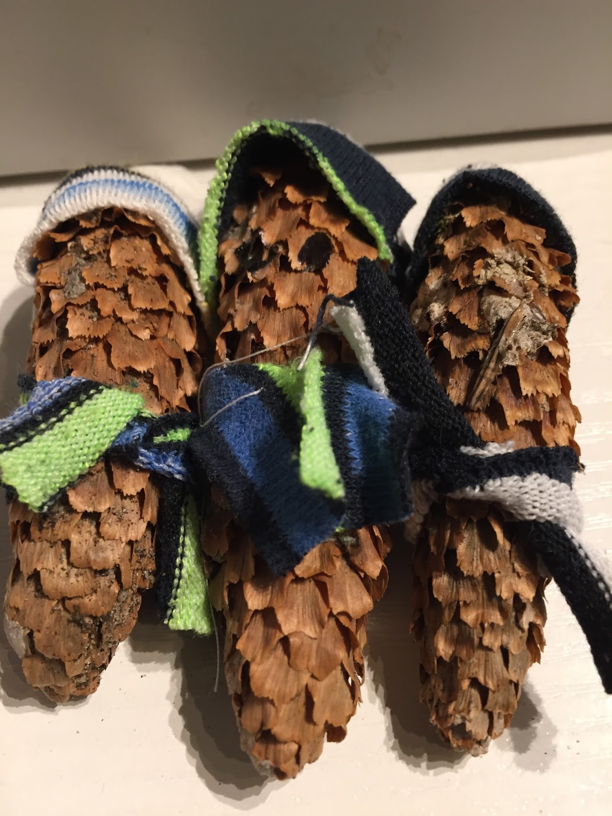 Bitten by that creative Spider: Fast DIY Upcycle of an old sock and a ...