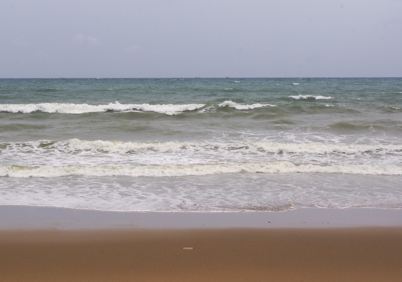 J'ME THAÏ: MER DÉMONTÉE