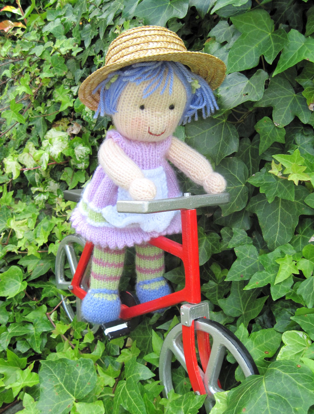 Flutterby Patch: Flowers and fun