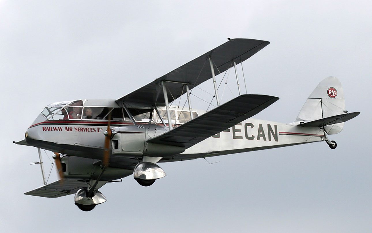 nhungdoicanh: de Havilland DH-84 Dragon