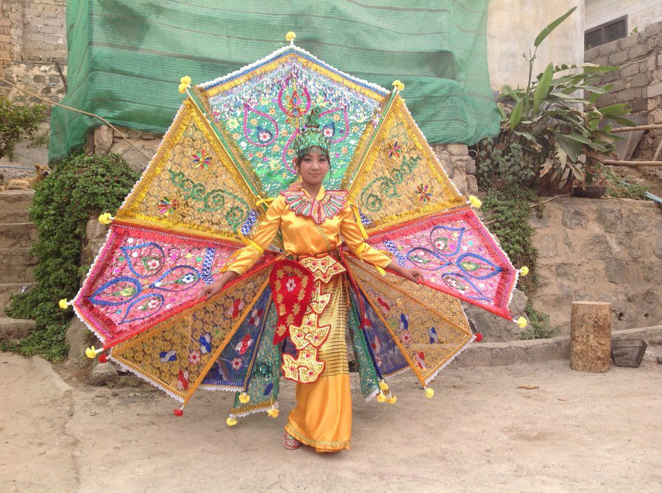 Welcome to Kyaing Tong :): Beautiful Traditional Costumes in Shan State