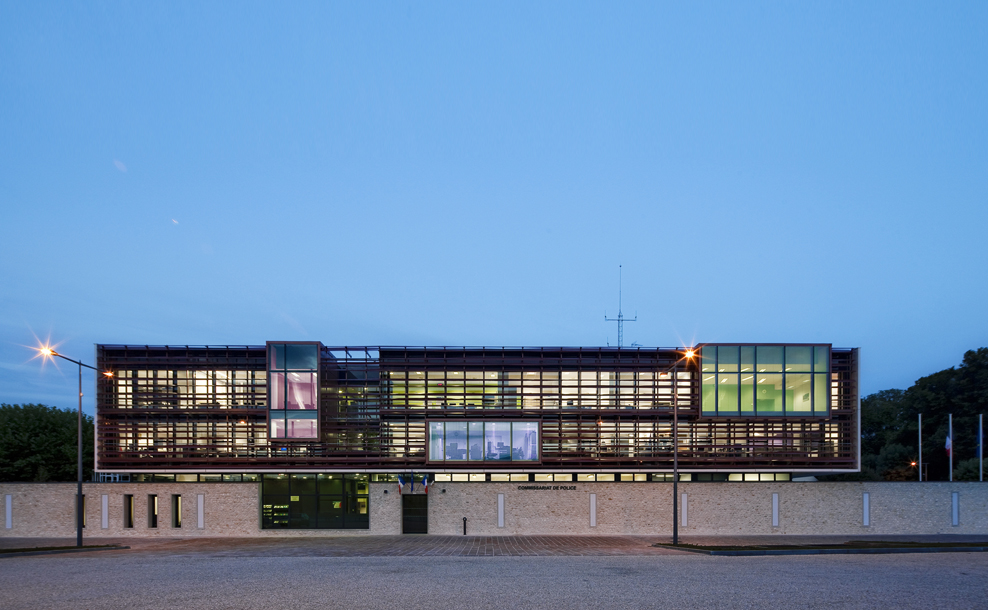 Design Ideas: Police Station Design | Provins - Police Station | France ...