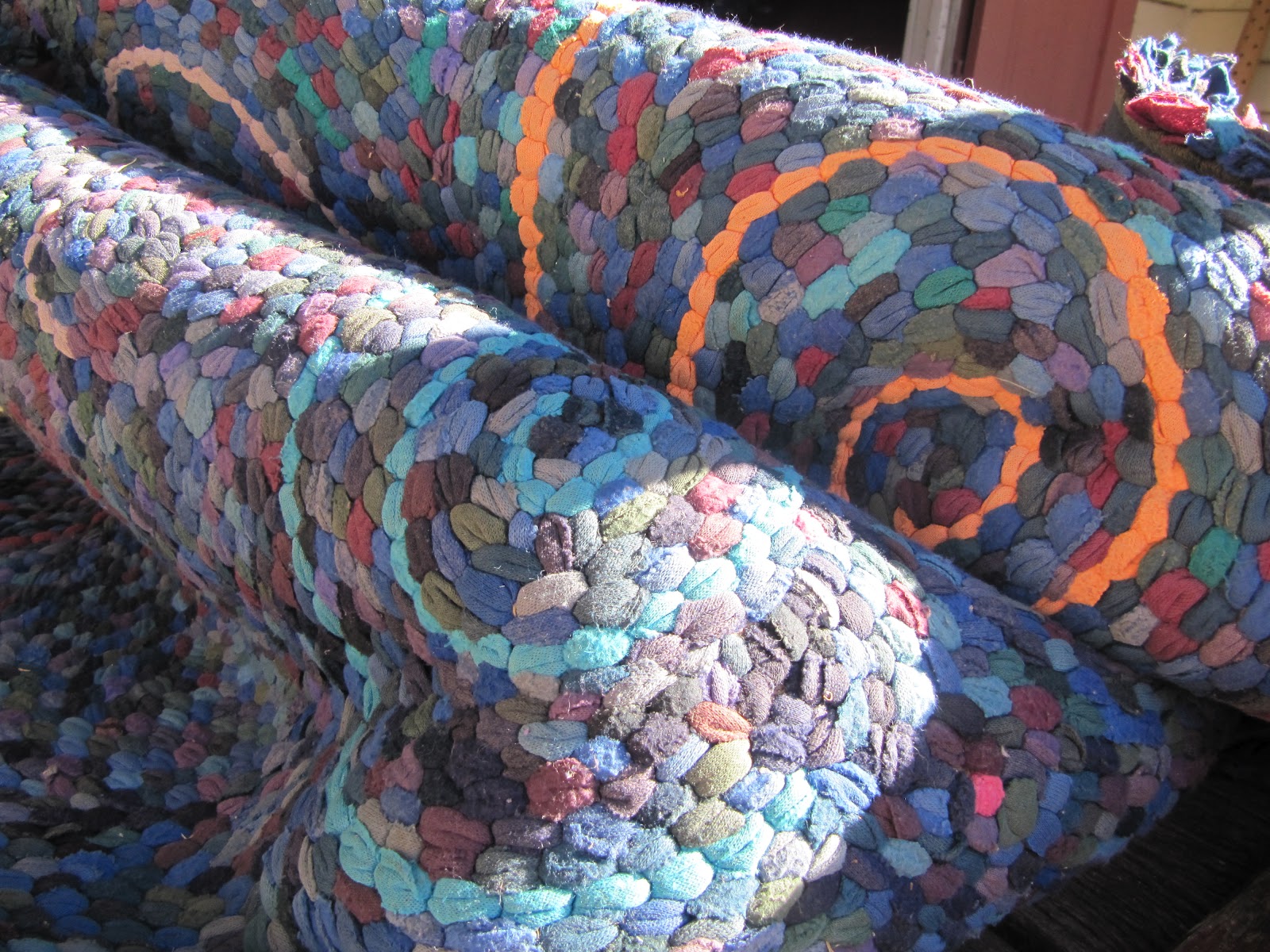 pearl & elspeth: Progging and hooking in the wintery sunshine