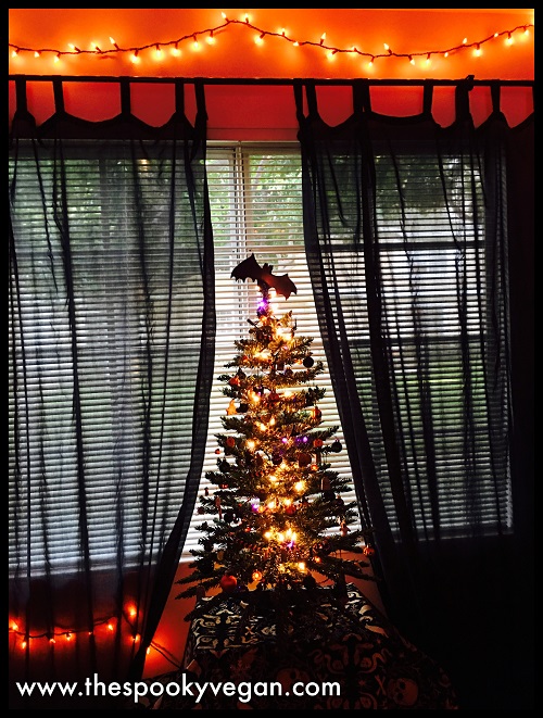 The Spooky Vegan: 7 Ways to Decorate For and Celebrate Creepmas