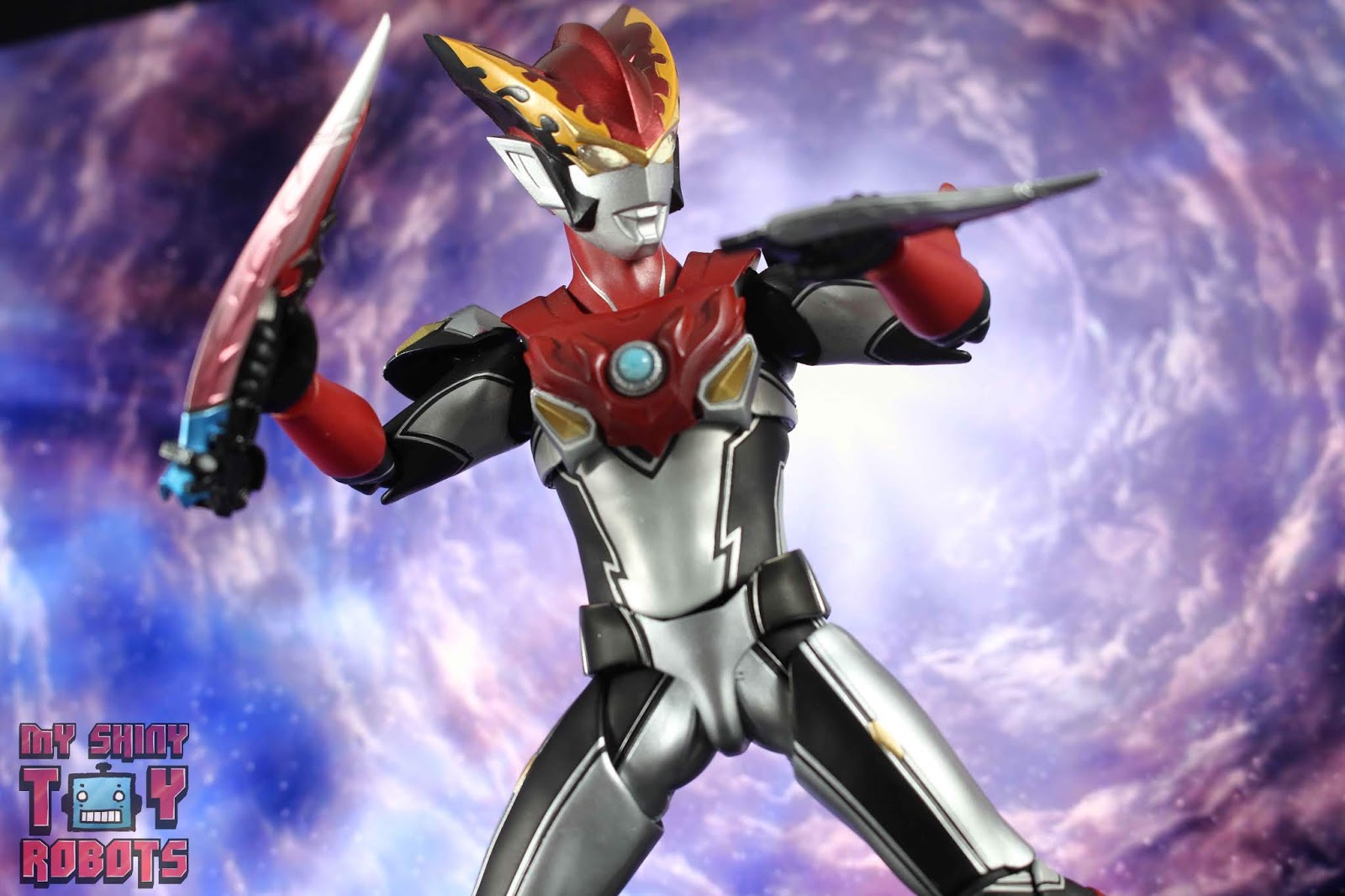 My Shiny Toy Robots: Toybox REVIEW: S.H. Figuarts Ultraman Rosso Flame