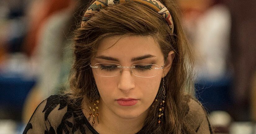 Men's Corner: Beauty and Brains: most beautiful Ladies of Chess