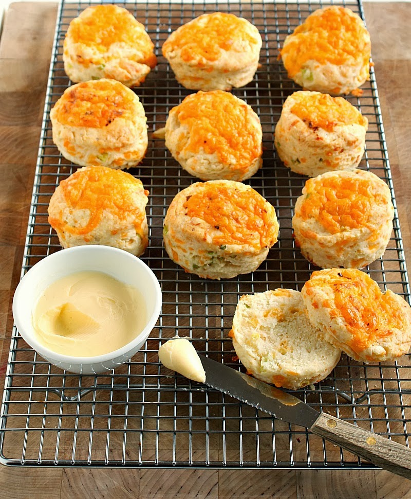 Vanilla Clouds and Lemon Drops: Cheese & Spring Onion Scones