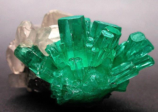 RAMAT jóias: Esmeralda