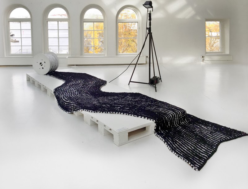 Re Rag Rug: 10.SQUEEZE