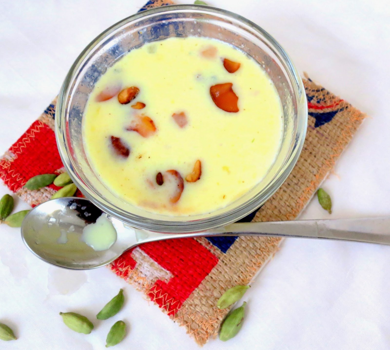 Dharmakarmaarts: Eggless Indian Tapioca Pudding