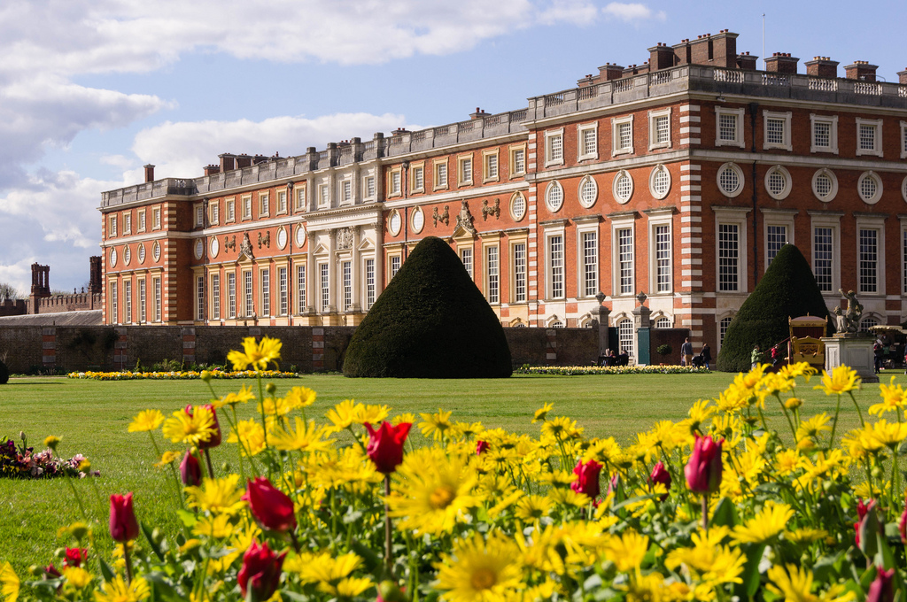 Hampton Court Palace: From Tudor Residence to a Royal Abode that ...