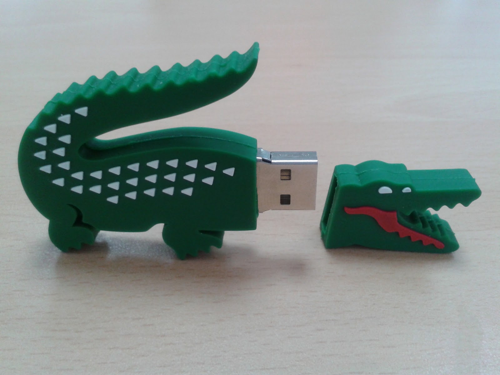 Business Gifts by Karam Advertising: Latest Innovative Giveaways