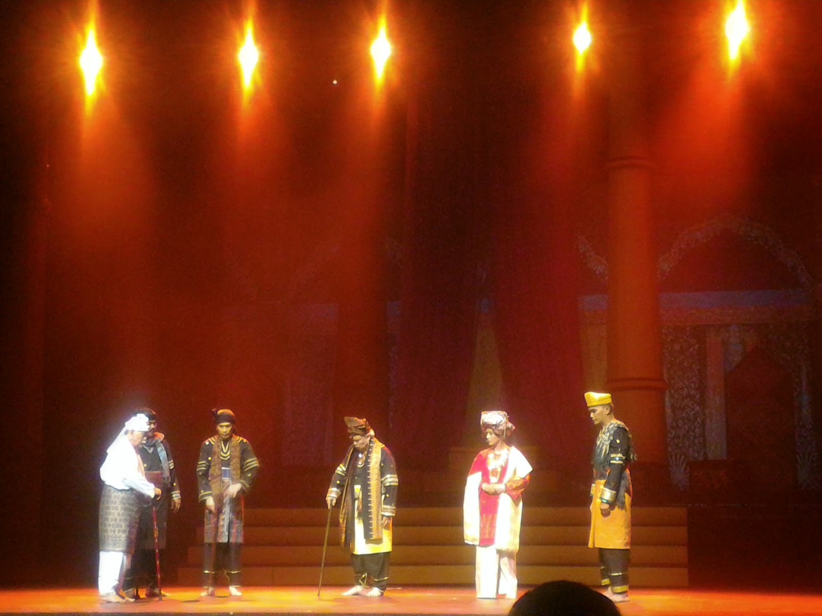 16 Trend Masa Kini Kostum Tari Randai