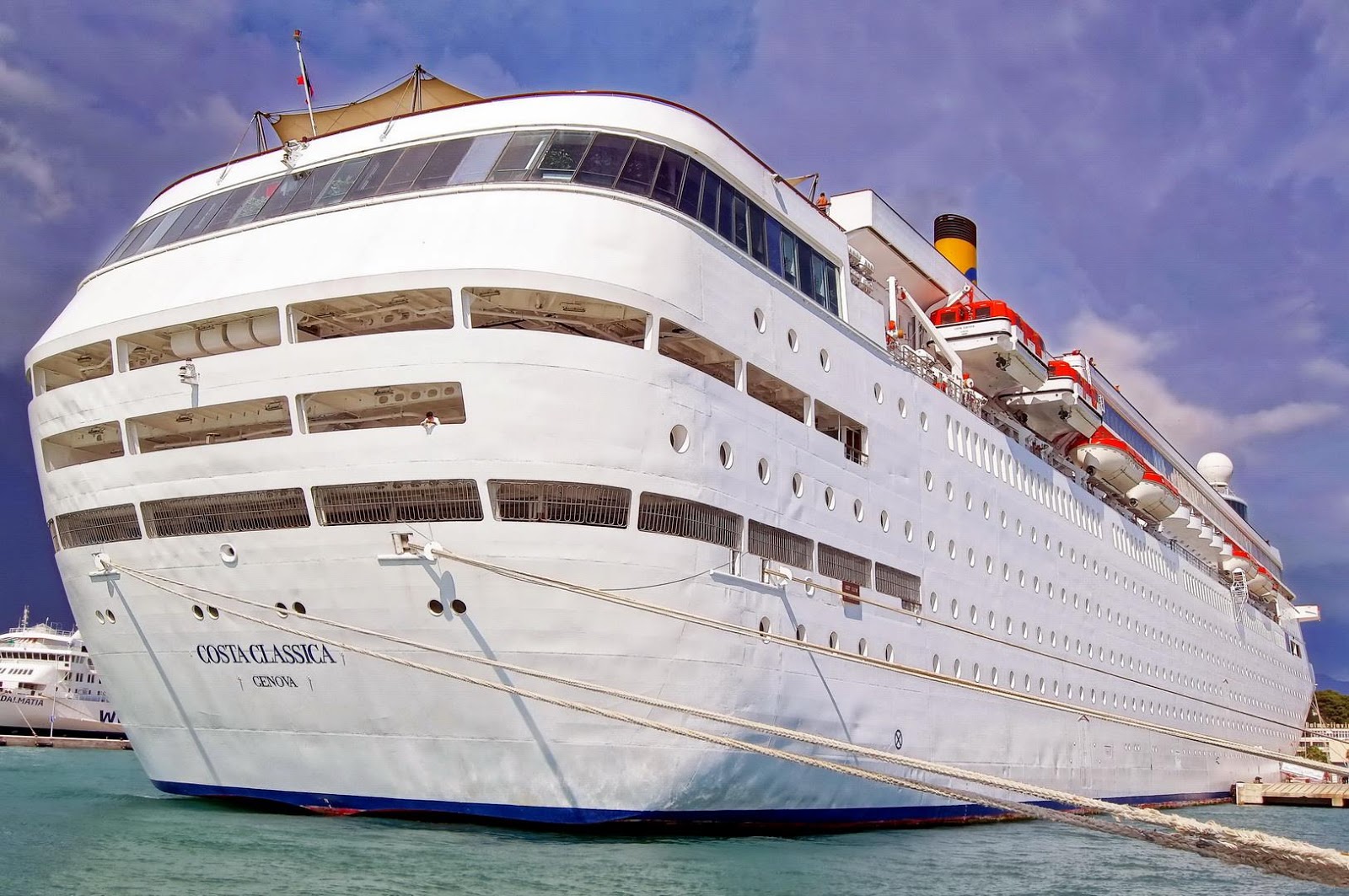 Ships in Split: Costa Classica (cruise ship, 1991) IMO 8716502