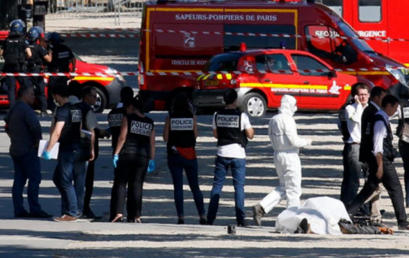 ΣΥΝΑΓΕΡΜΟΣ ΣΤΟ ΠΑΡΙΣΙ - ΕΙΚΟΝΕΣ ΣΟΚ ΑΠ΄ΤΟ ΣΗΜΕΙΟ ΠΟΥ ΕΞΟΥΔΕΤΕΡΩΘΗΚΕ Ο ...