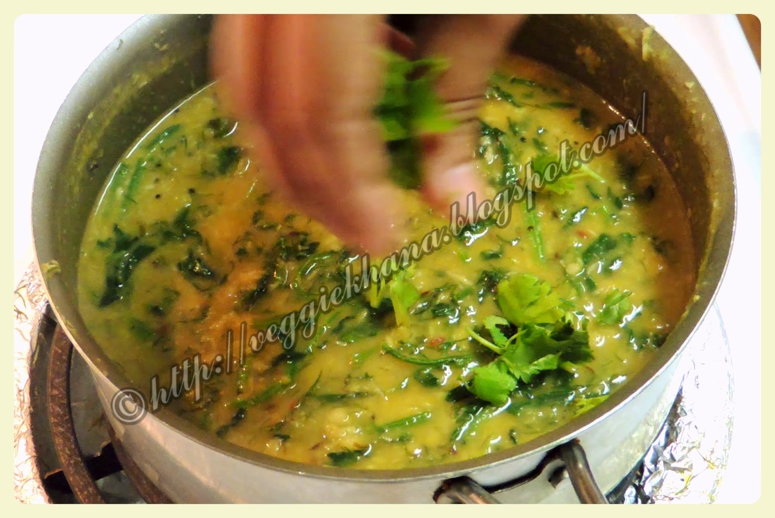 Muddi Palya / Mudde palya / Dal With Greens ~ Veggie Khana - Hungry kya..?!