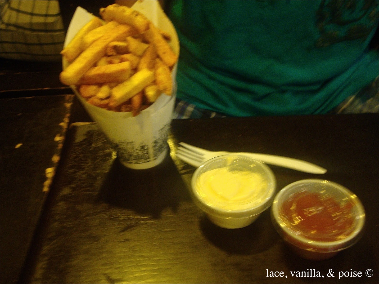 lace, vanilla, & poise: NYC: Pommes Frites