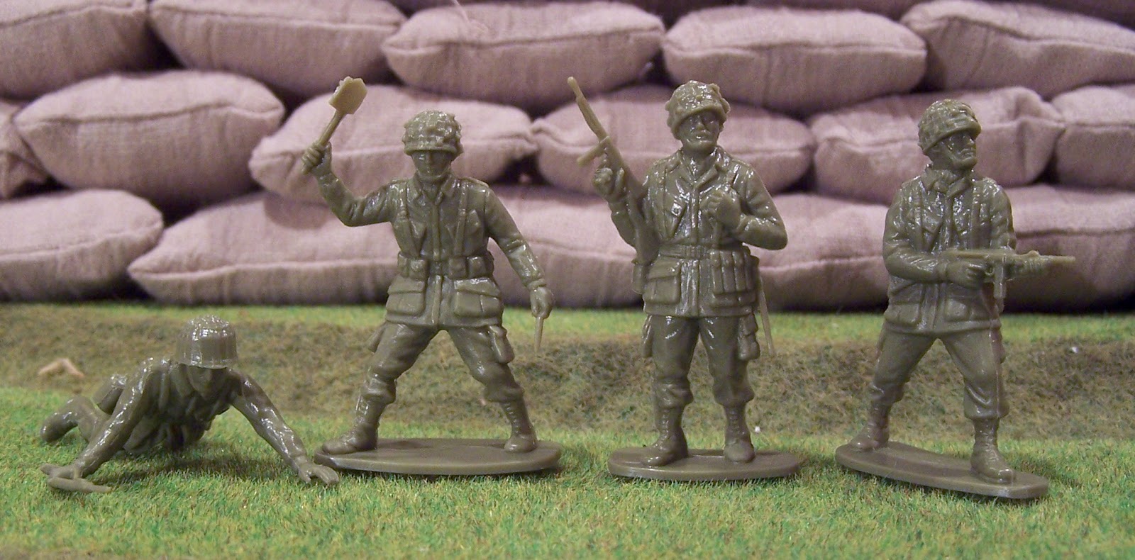 WWII Plastic Toy Soldiers: Airfix - Toy Soldiers