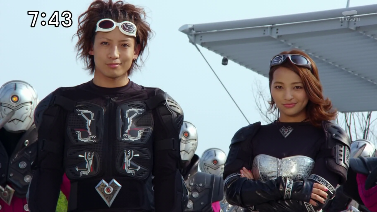 Kingstone Flash: Let's bloggin'! A Look at Tokumei Sentai Go-Busters