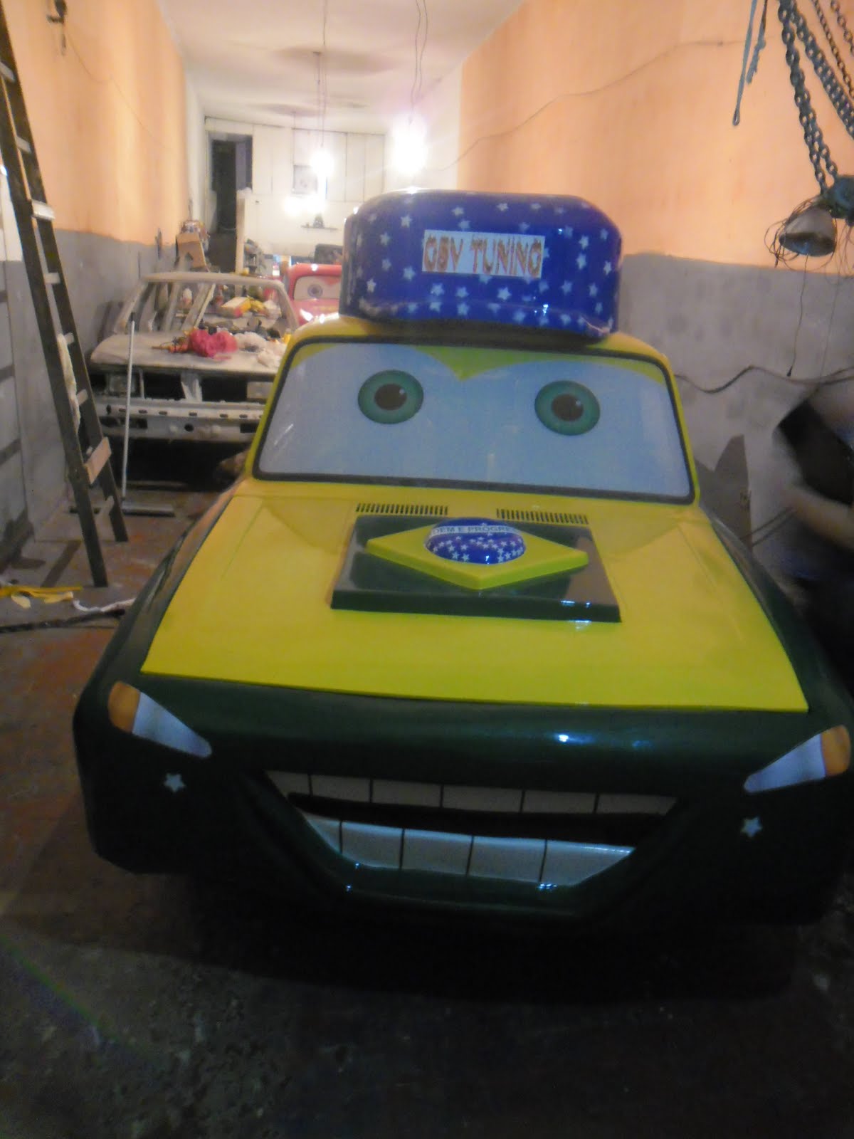 RELÂMPAGO MCQUEEN: Raio Brasileirinho