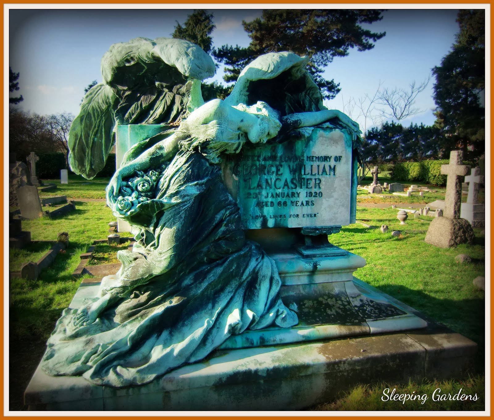 Sleeping Gardens: June 2012