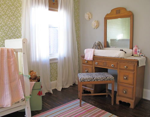 Antique Changing Table | Home Design Minimalist Living Room