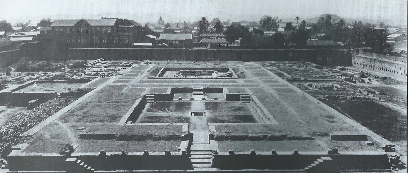 Footfalls into the Maratha Era: DYNAMIC WOMAN.....ANUBAISAHEB GHORPADE