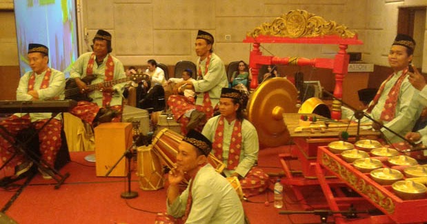 20 Alat Musik Tradisional Betawi dan Orkestra yang Dimainkannya | Adat ...
