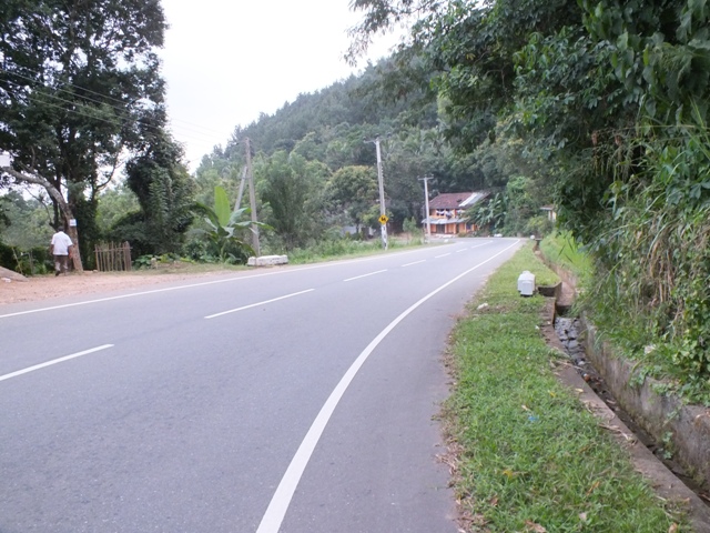 philipveerasingam: Double bridge and the highway to Badulla - A4 - Sri ...