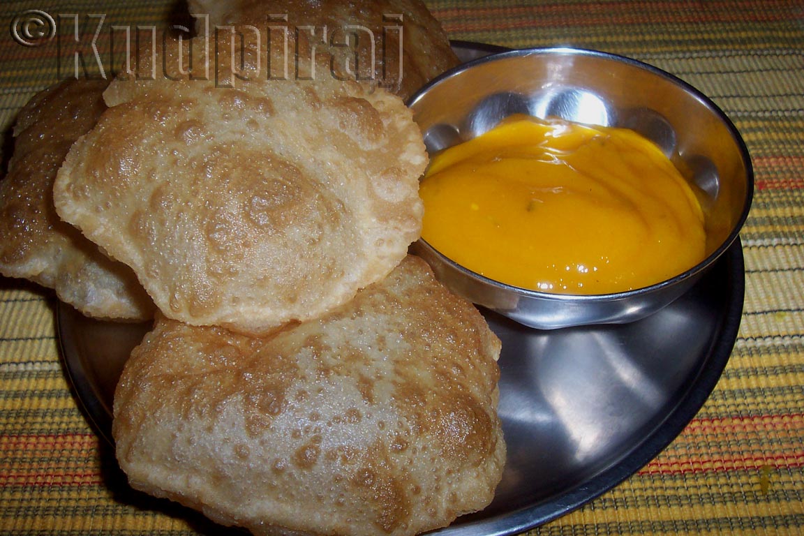 Kudpiraj's Garam Tawa: Aamras Poori