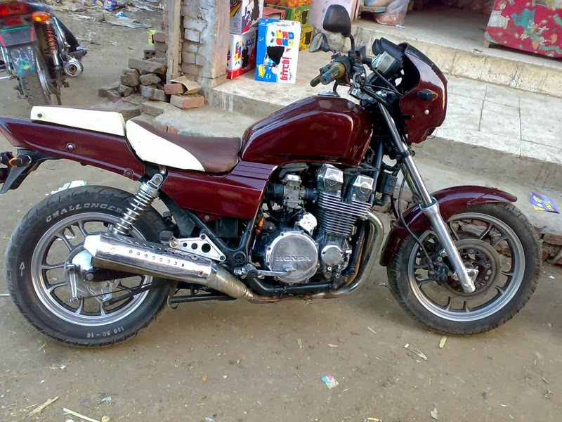 TRANFORMASI HONDA CBX 750P : CBX 750 Pelbagai Rupa dan Warna