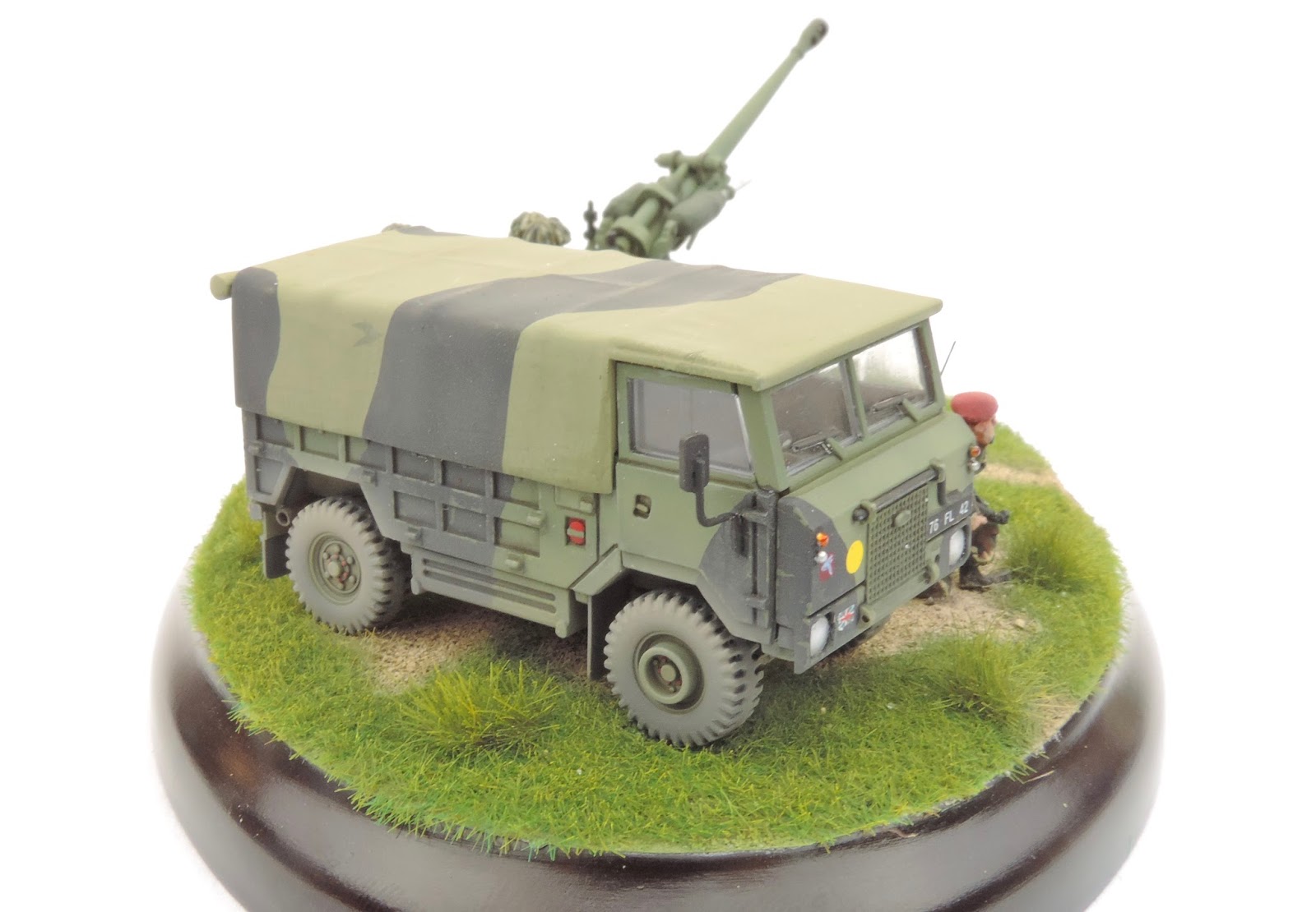Pete's Model World : Airfix Land Rover ! Tonne & 105mm Gun Finished