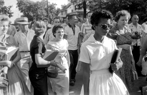 A Reader's Journal: Elizabeth and Hazel: Two Women of Little Rock