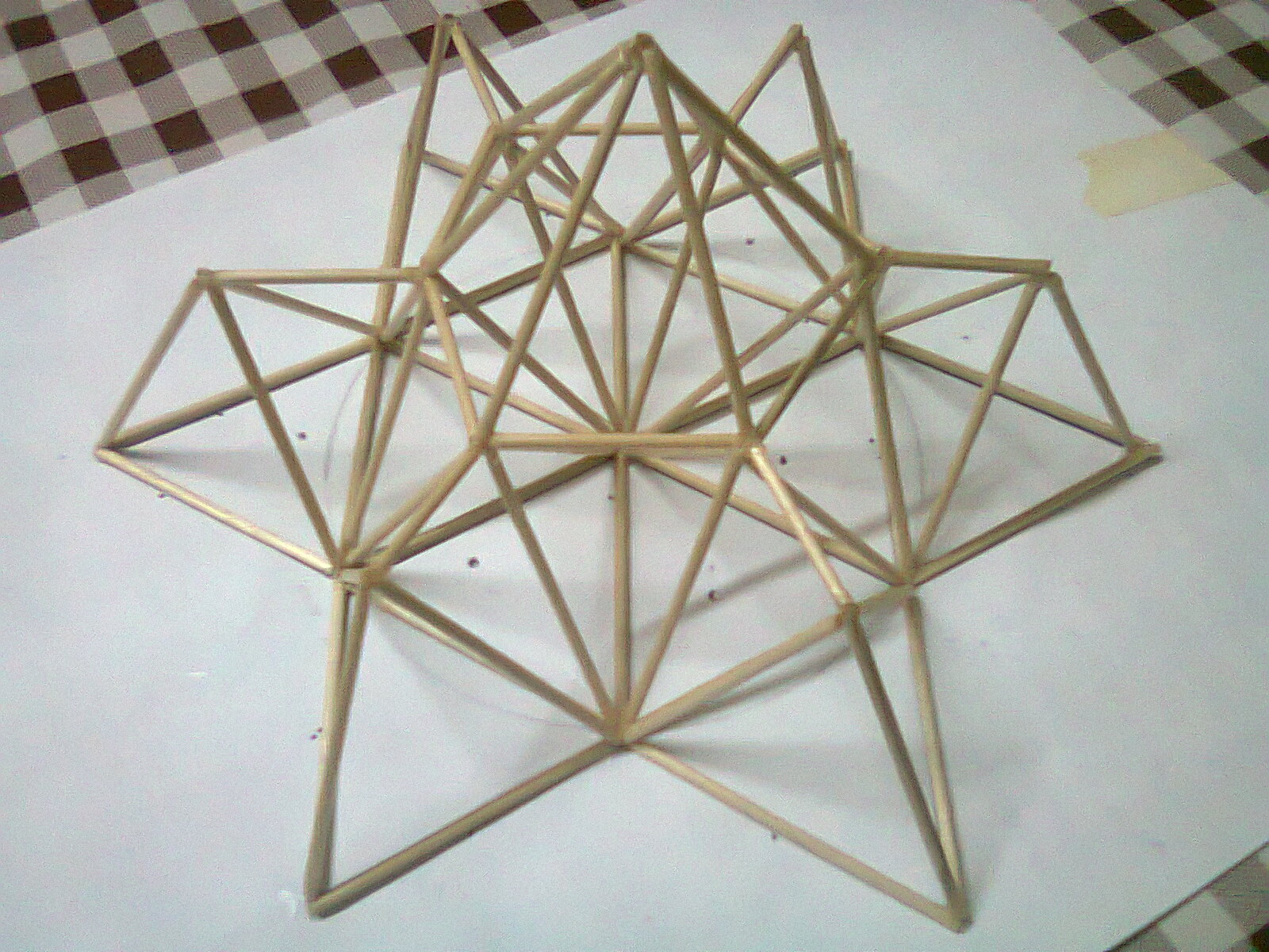 Lins: Estructura de vectores activos