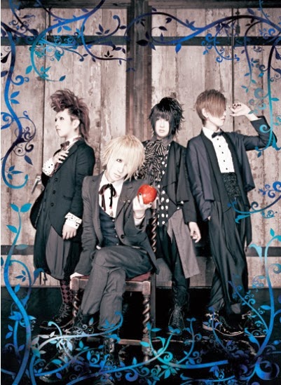 アペニン山脈の山と雪