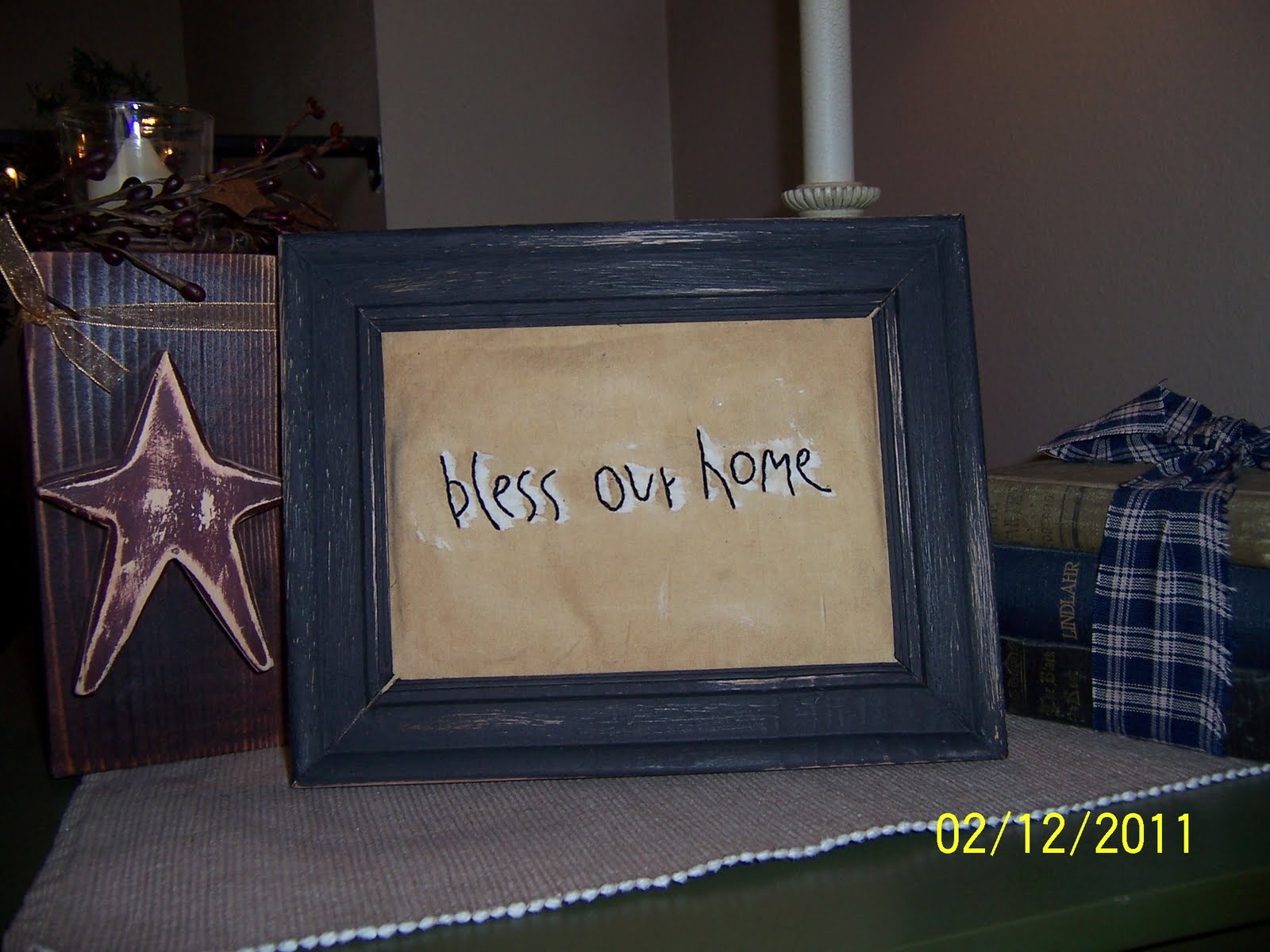 Tina's Primitive Attic: Stitcheries - Framed Stitcheries - Wall Hangings