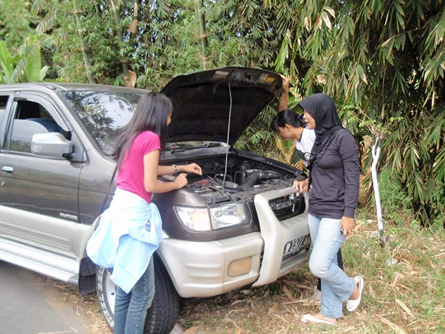 Dengan 3 Langkah Ini Mobil Mogok Anda akan Segera Menyala