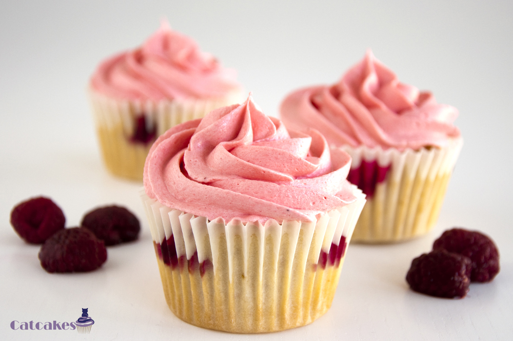 Cupcakes de frambuesa y fresa | Catcakes - Repostería Creativa