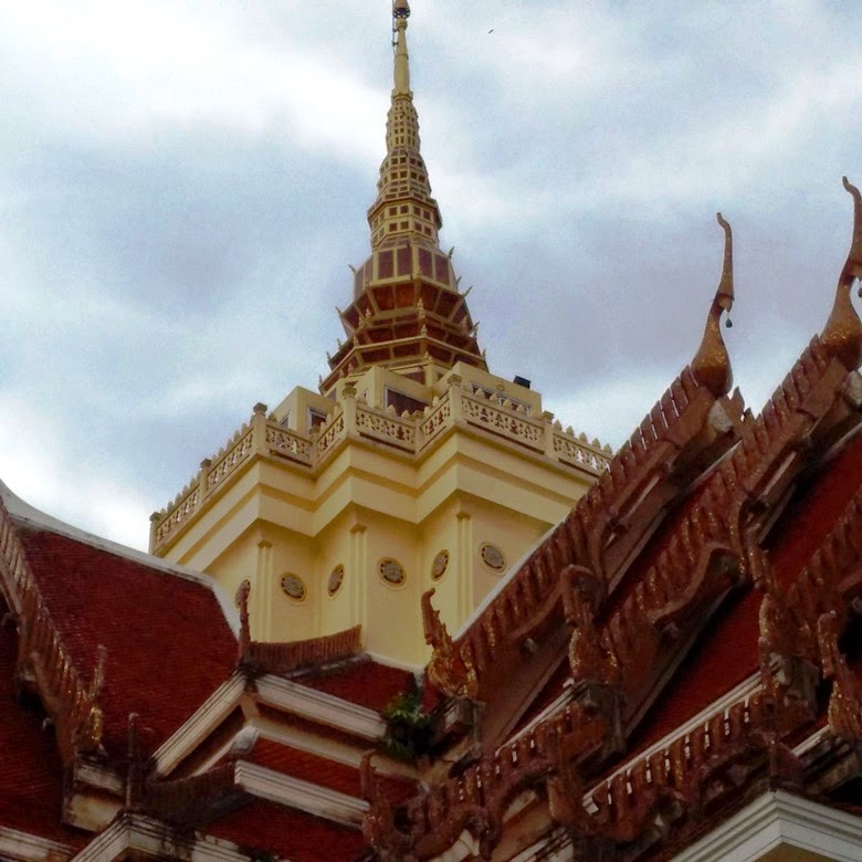 Temples In Thailand: Rayong - Wat Saranat - Mae Chee Boonruen