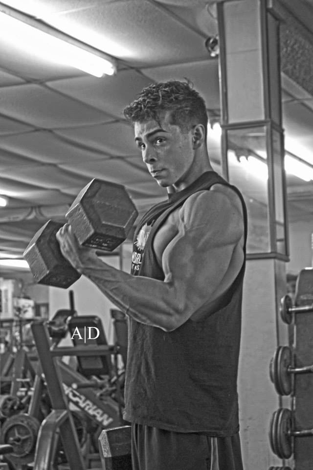 Bodybuilding Junction: Nico Scipione - 19 year old Bodybuilder - Tiny ...