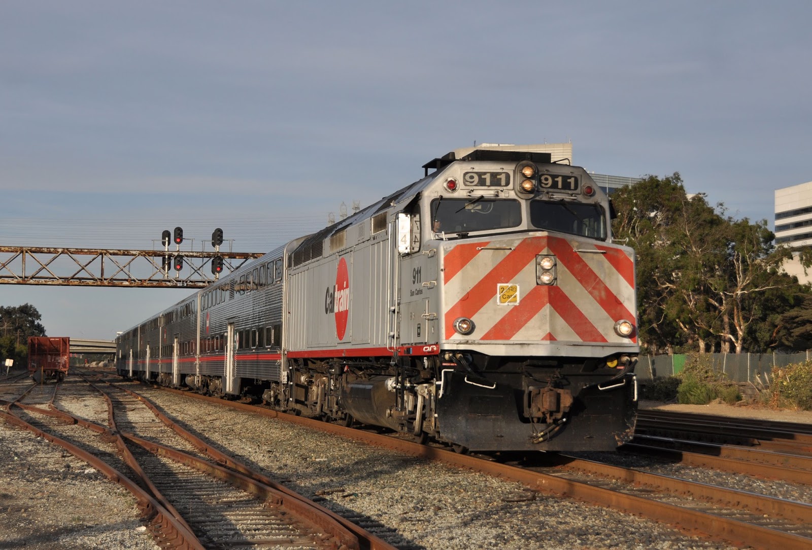 Trains Today: EMD F40PH- Powering America